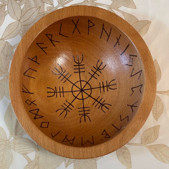 Other | Ritual Bowl Hand Crafted Carved Wooden Vegvisir Runes Viking ...